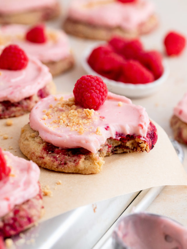 Raspberry Cheesecake Cookies - Julie Marie Eats